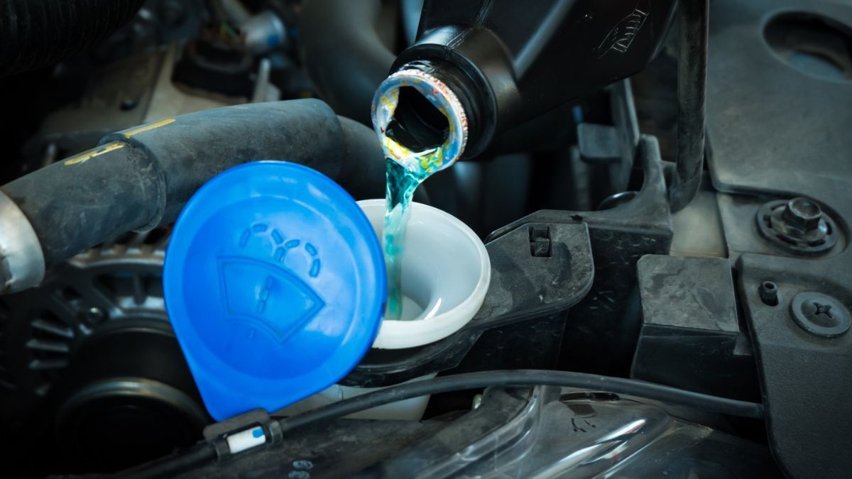 Jangan Salah Pilih! Berikut Rekomendasi Air Wiper Mobil!