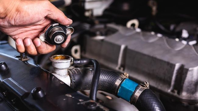 Radiator Mobil: Mengenal Fungsi, Komponen Hingga Cara Kerja