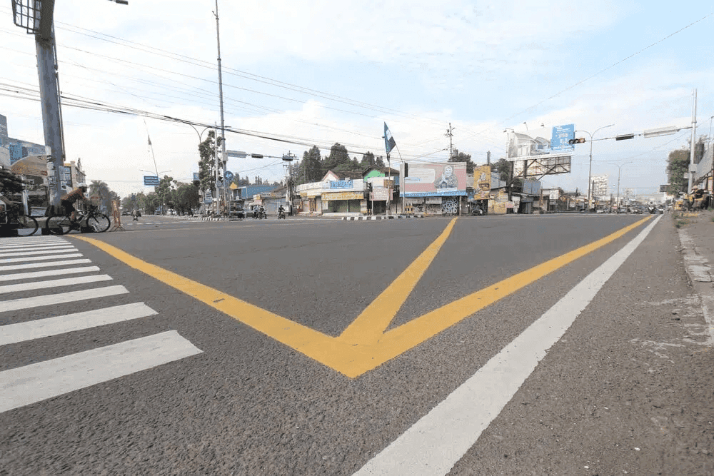 Jangan Dilanggar, Ini Dia Fungsi Yellow Junction Box di Persimpangan Jalan
